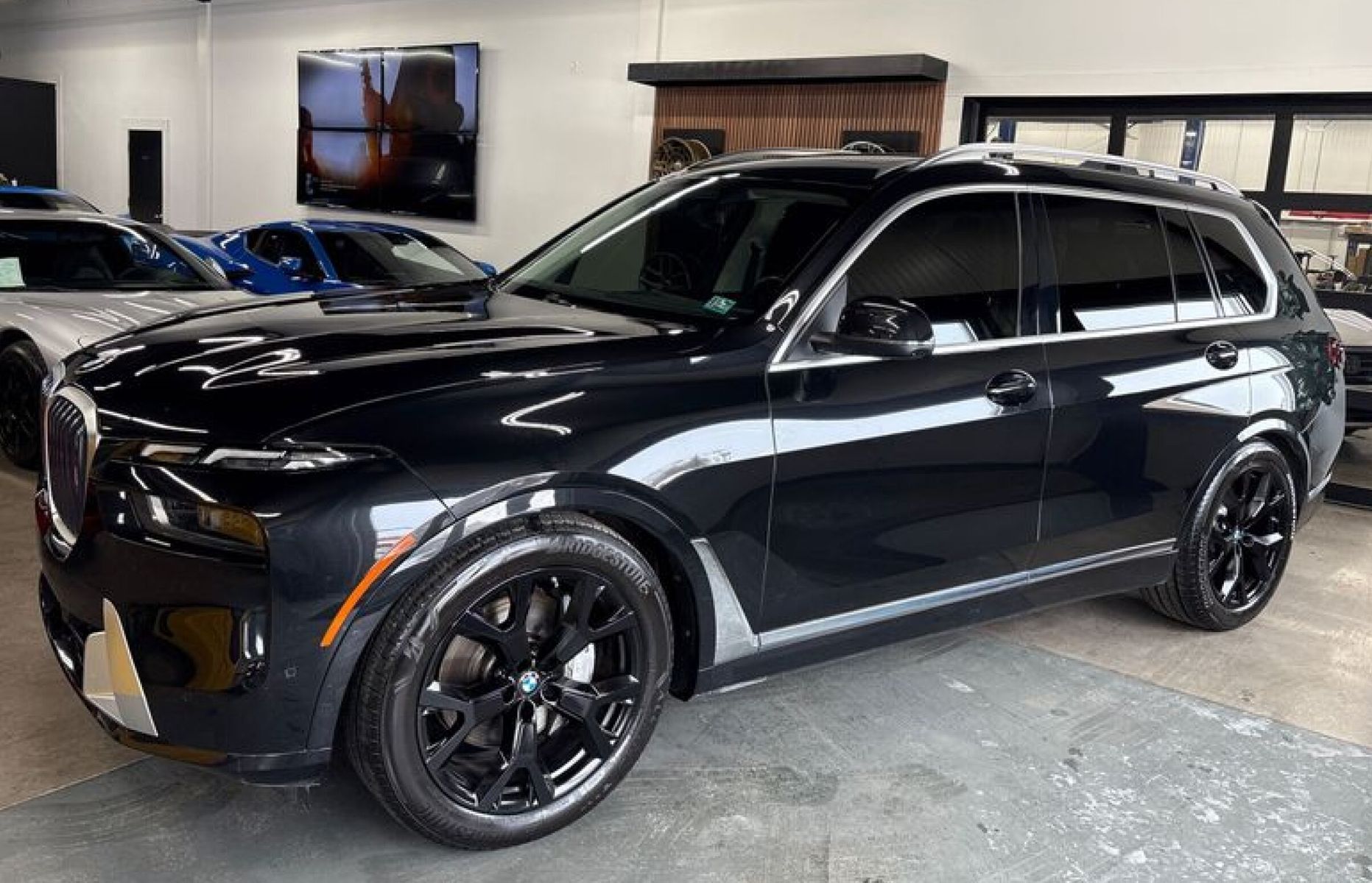 2023 BMW X7 xDrive40i | RMS Motors LLC