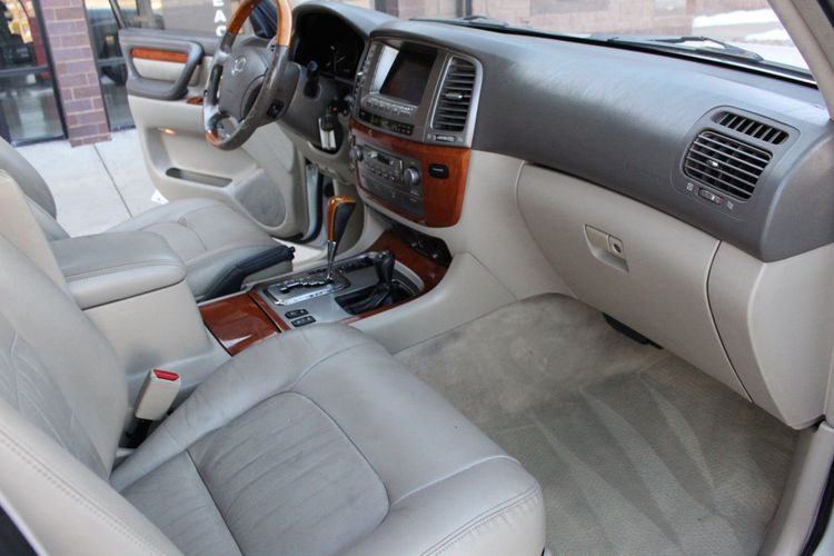 2003 Lexus LX 470 | Victory Motors of Colorado