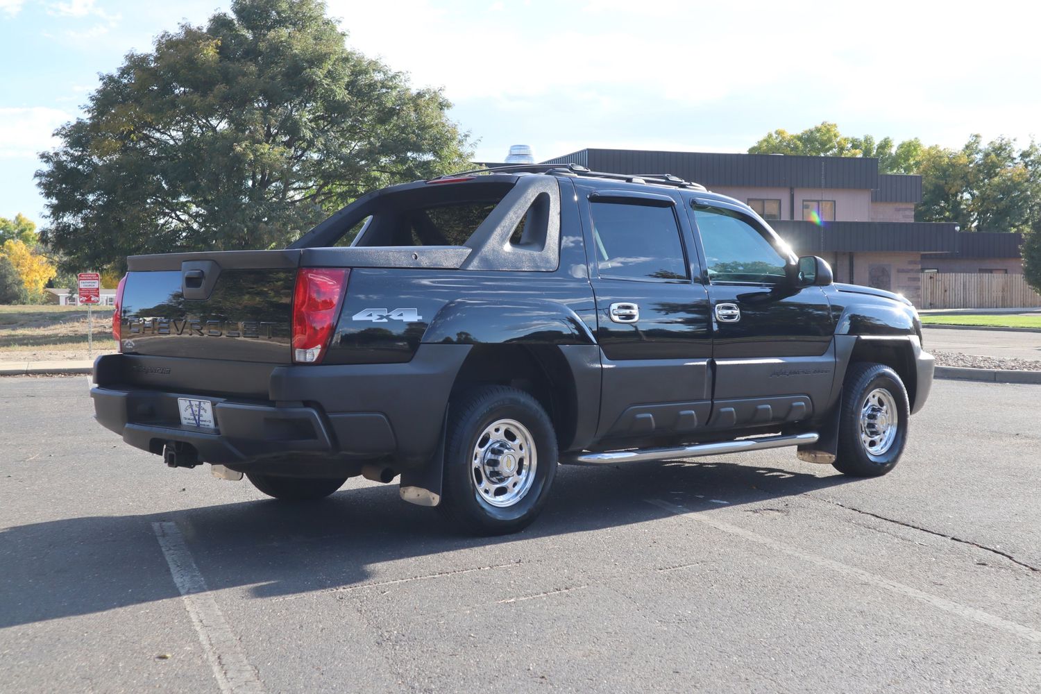 2004 Chevrolet Avalanche 2500 | Victory Motors of Colorado