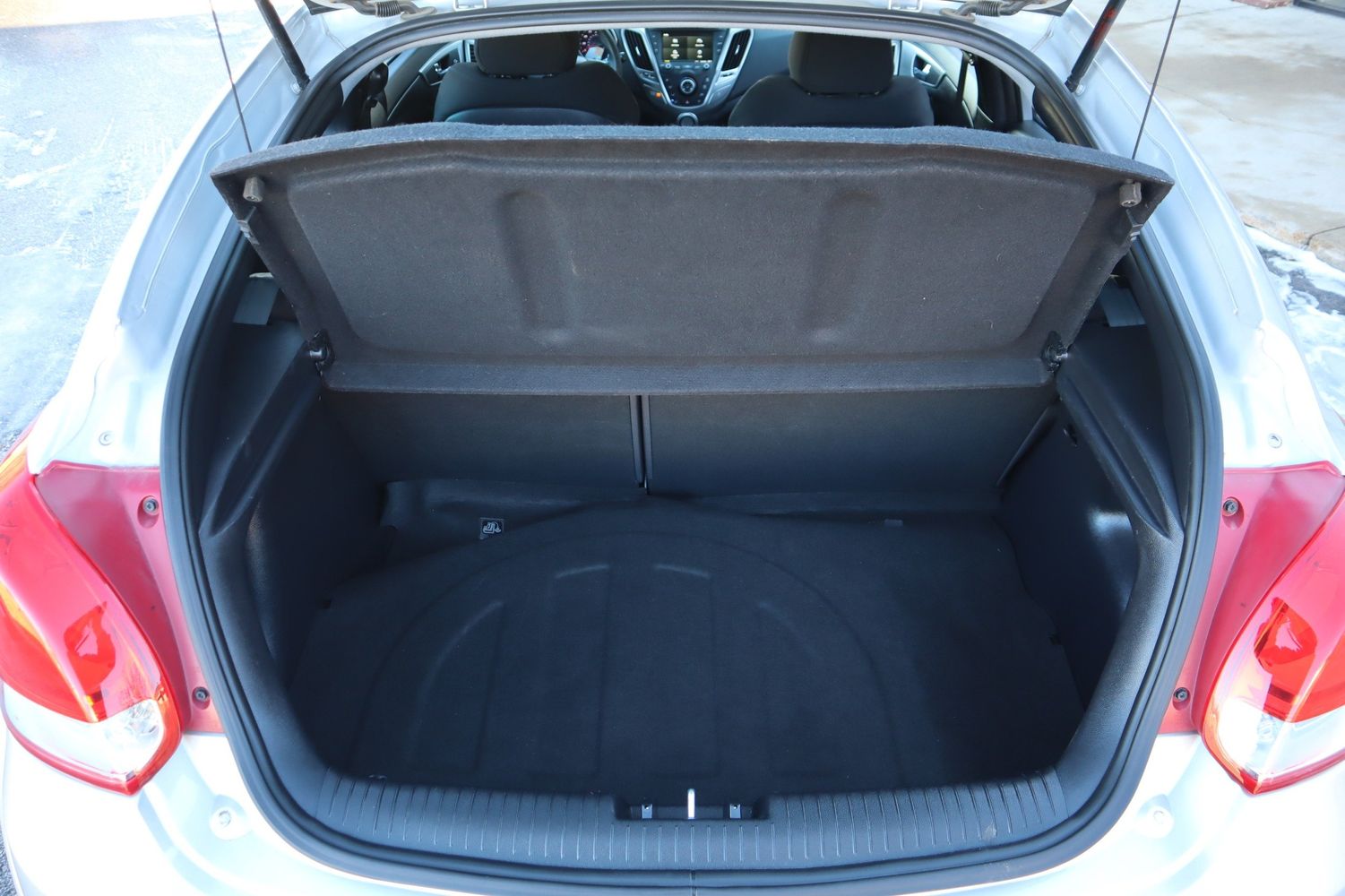 2016 Hyundai Veloster Base | Victory Motors of Colorado