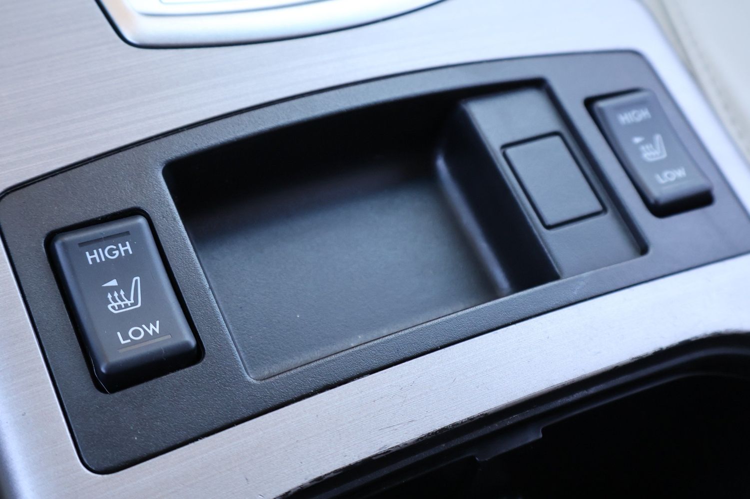 2012 Subaru Outback 3.6R Limited | Victory Motors of Colorado