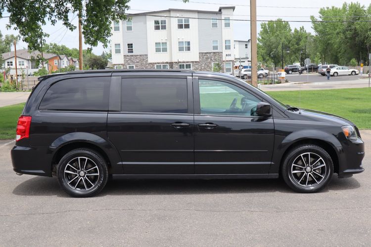 2016 Dodge Grand Caravan R/T | Victory Motors of Colorado