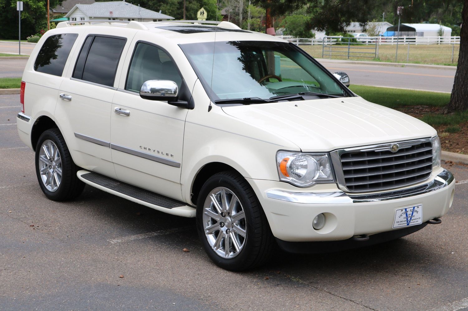 2008 Chrysler Aspen Limited | Victory Motors of Colorado