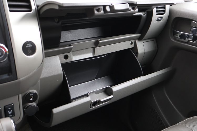 2011 Nissan Frontier SL | Victory Motors of Colorado