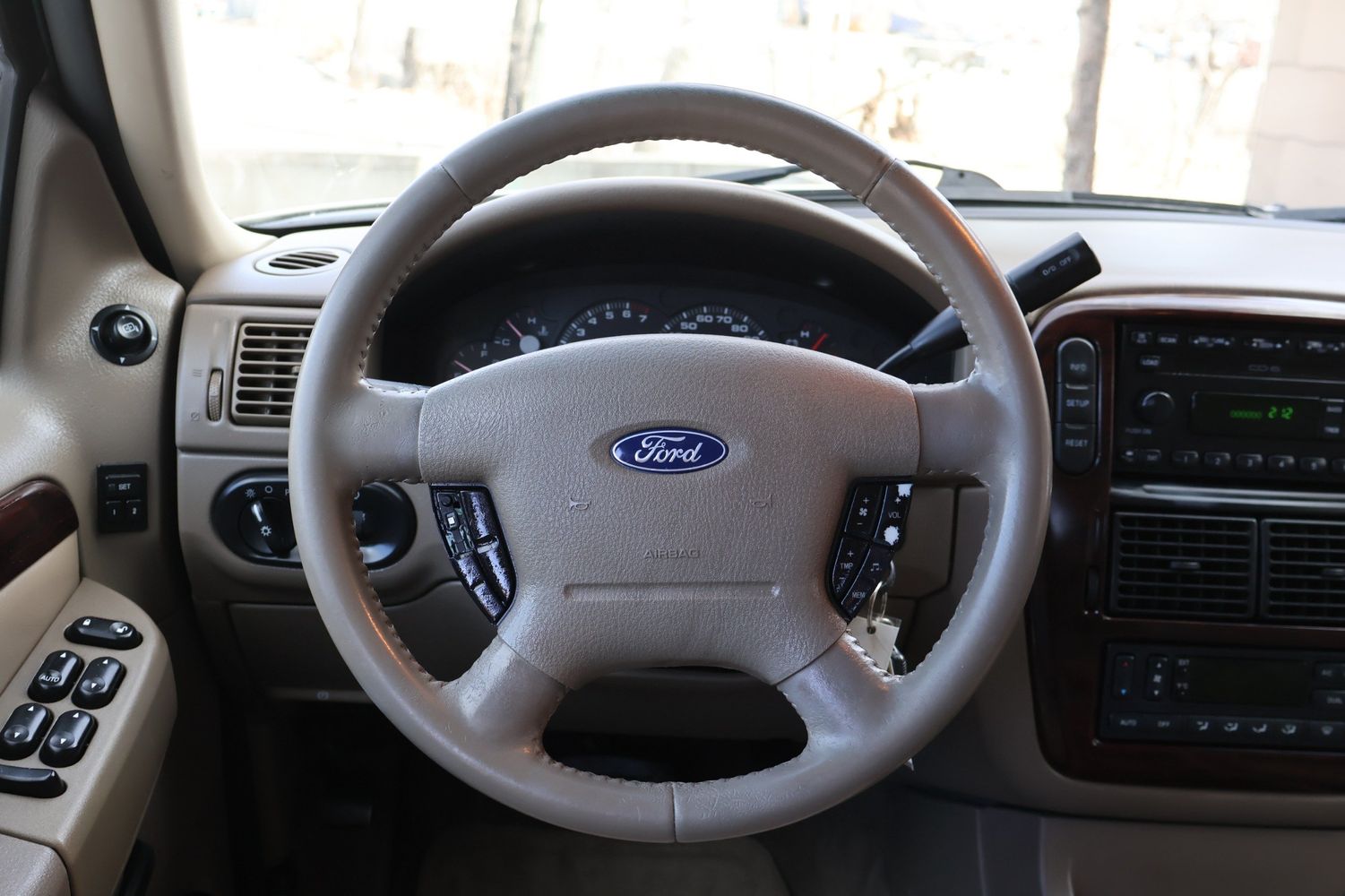 2004 Ford Explorer Limited | Victory Motors of Colorado