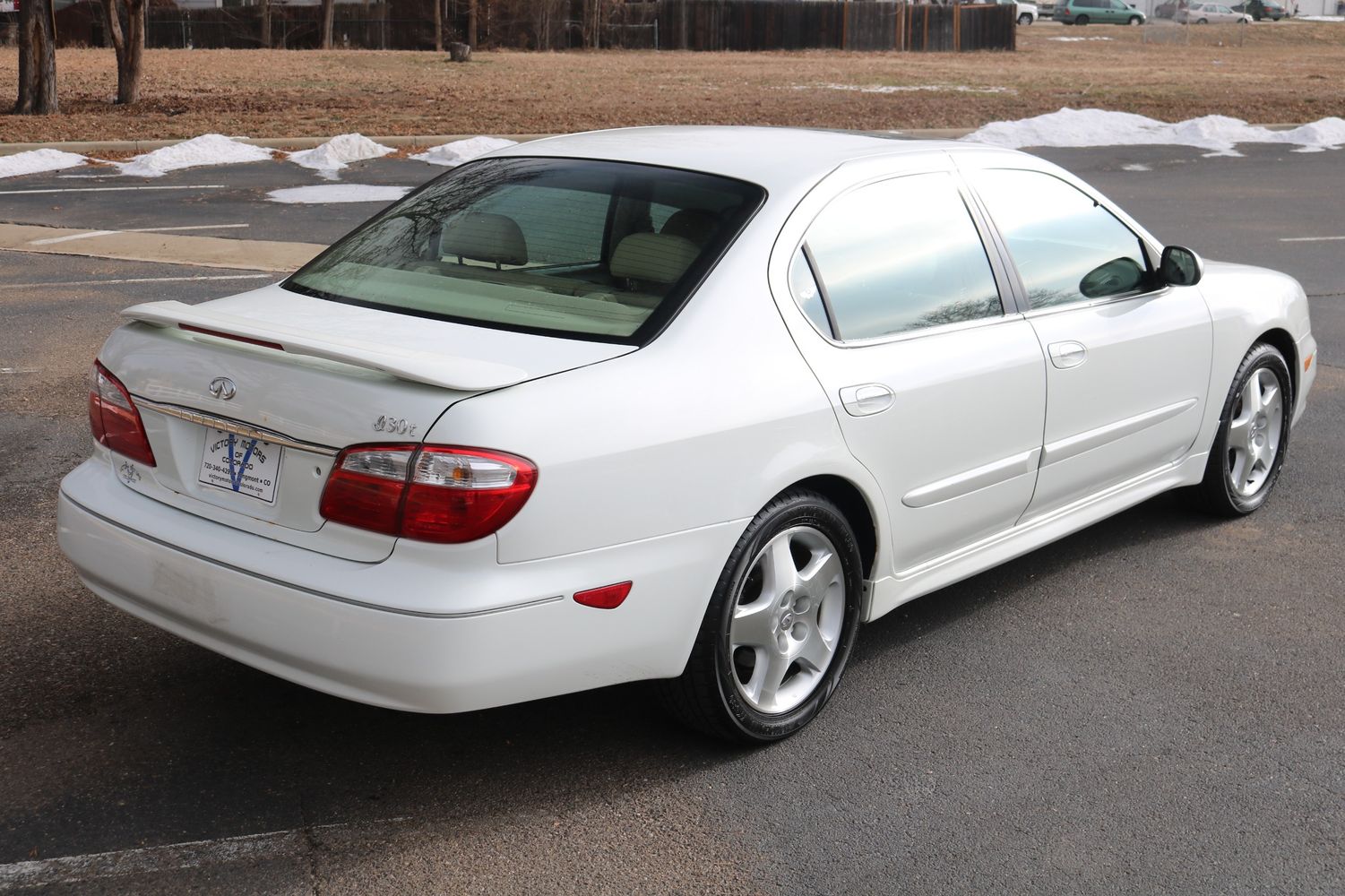 2000 INFINITI I30 Touring | Victory Motors of Colorado