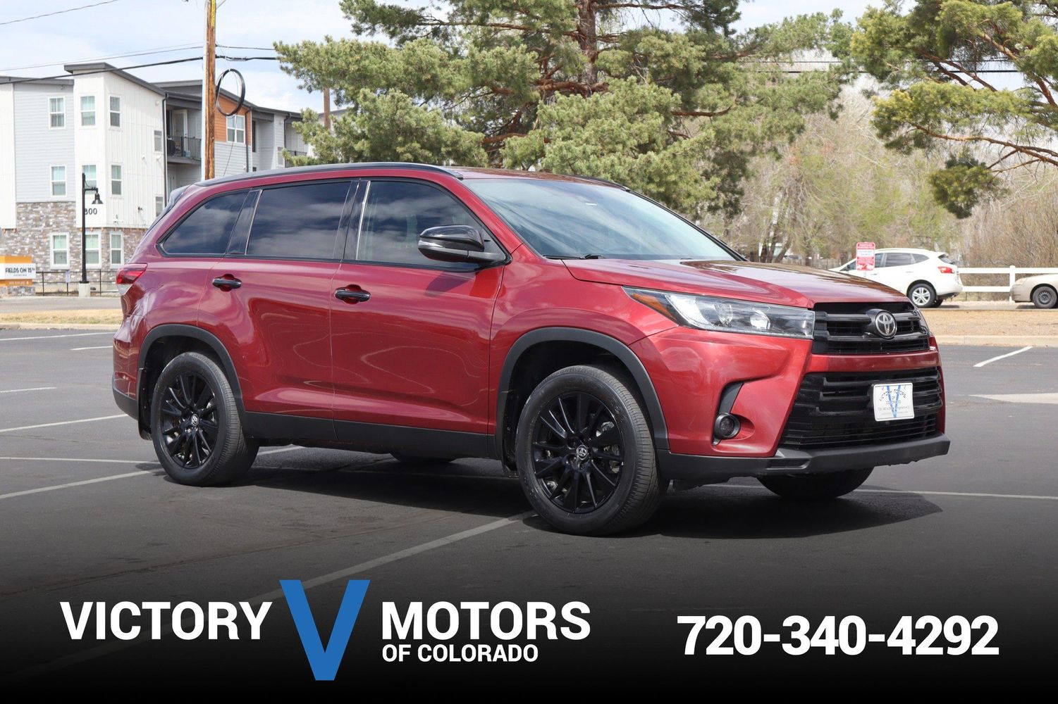 2019 Toyota Highlander SE | Victory Motors of Colorado