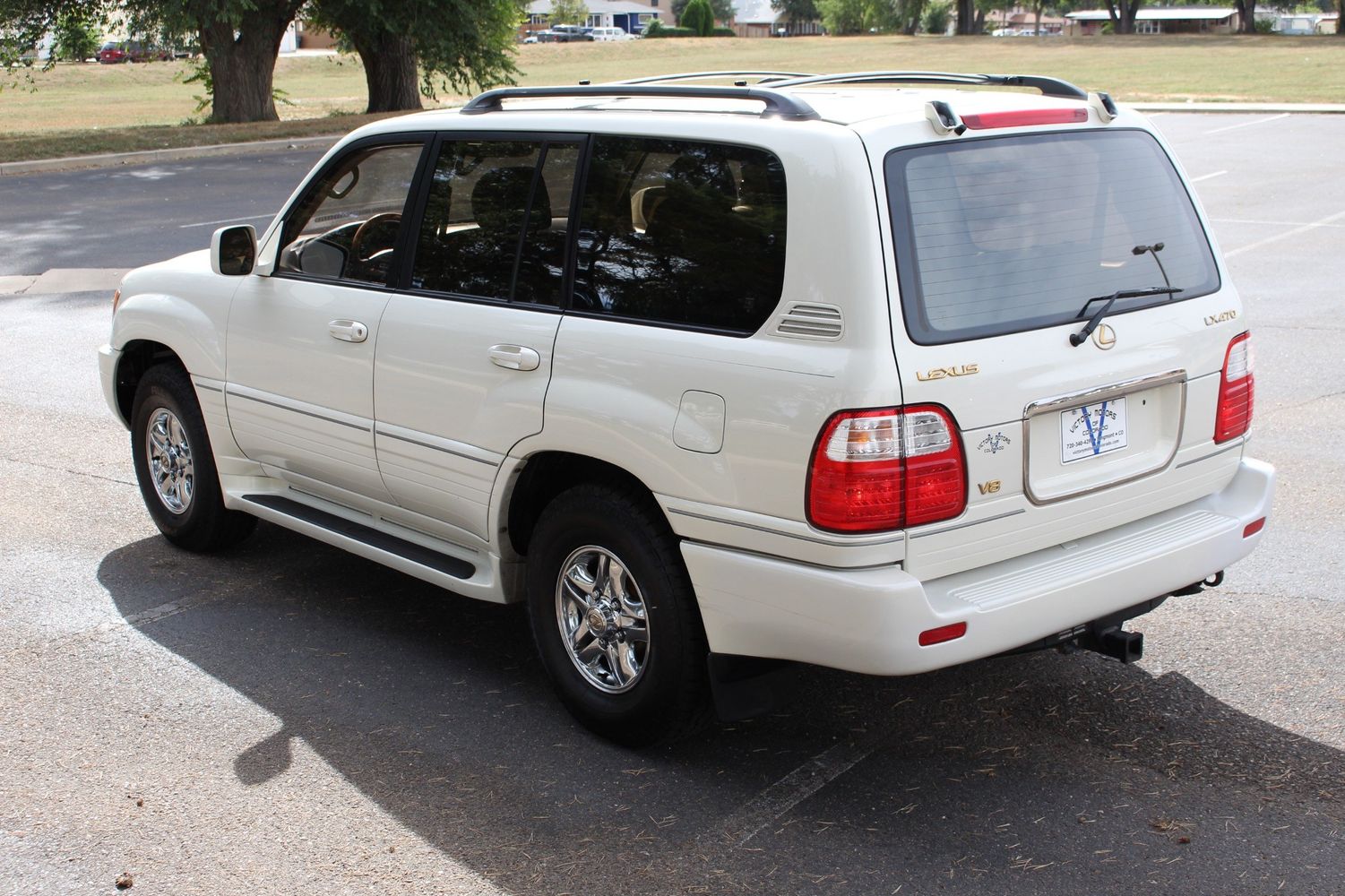 2001 Lexus LX 470 Base | Victory Motors of Colorado