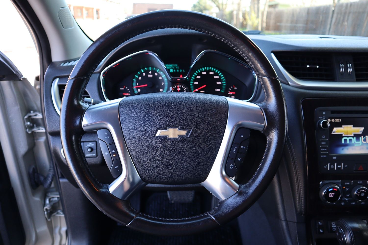 2016 Chevrolet Traverse LT | Victory Motors of Colorado