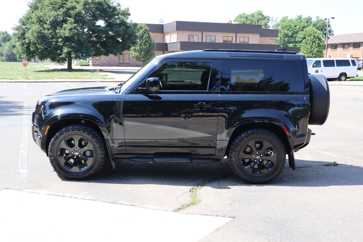2022 Land Rover Defender 90 X-Dynamic HSE | Victory Motors of Colorado