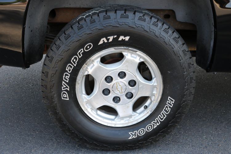 2002 Chevrolet Silverado 1500 LS | Victory Motors of Colorado