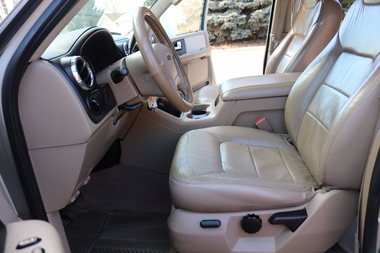 2006 Ford Expedition XLT | Victory Motors of Colorado
