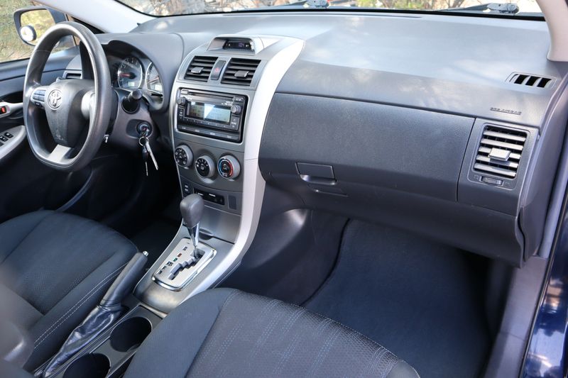 2012 Toyota Corolla Photos
