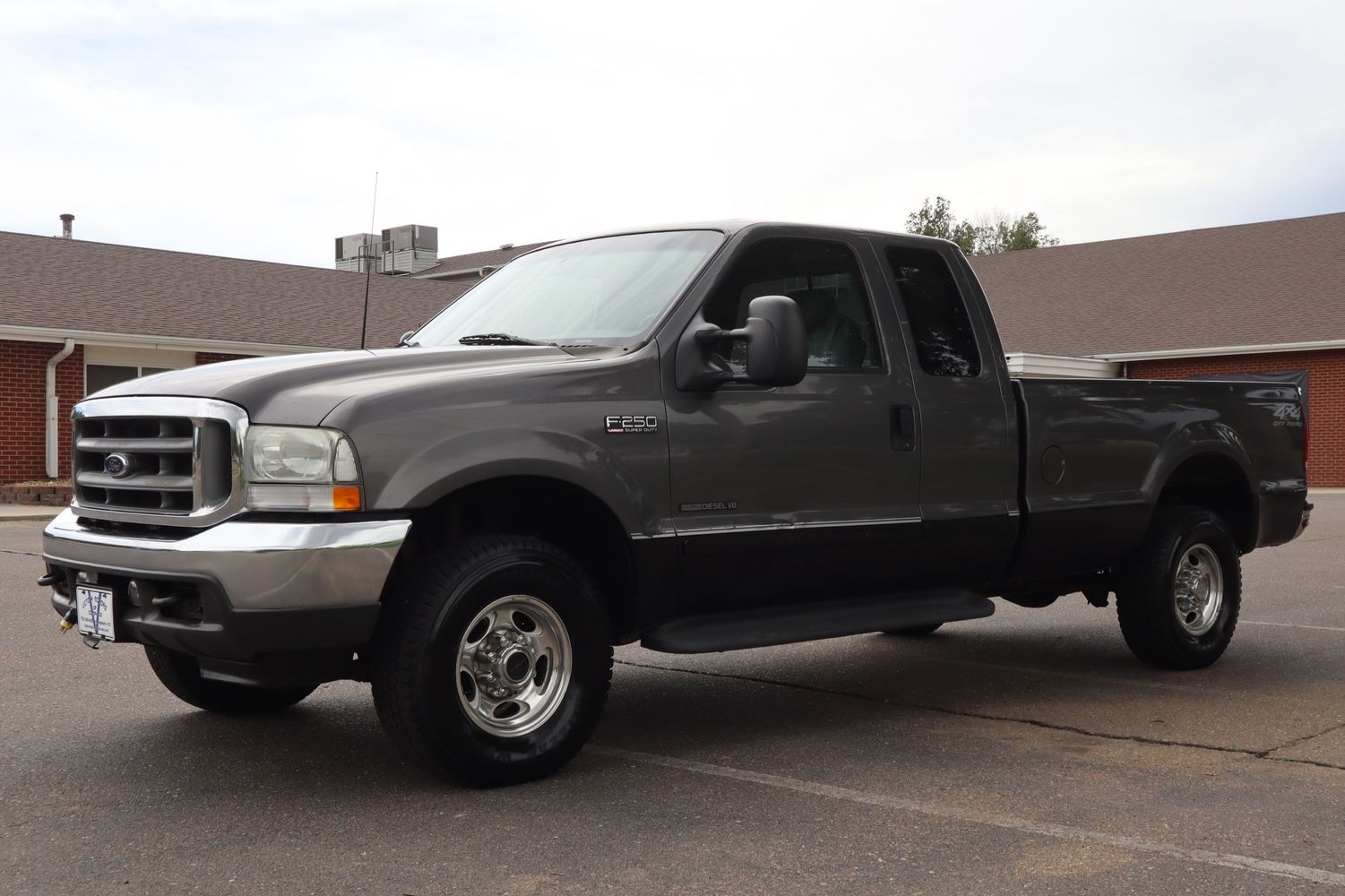 2002 Ford F-250 Super Duty Lariat | Victory Motors of Colorado