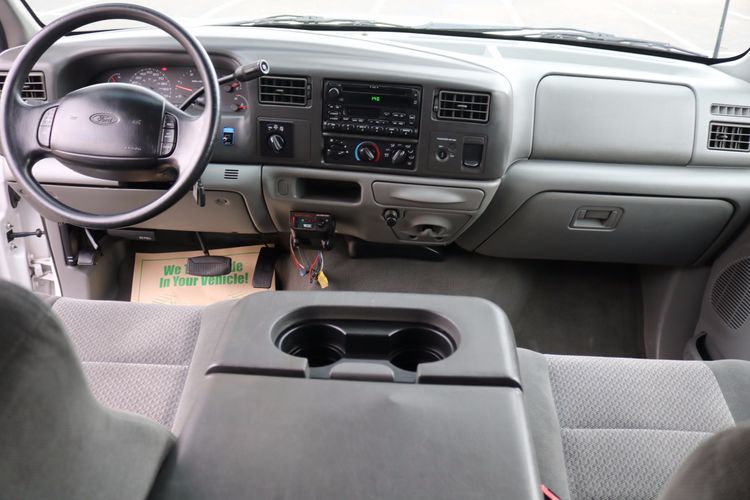 2002 Ford F-250 Super Duty XLT | Victory Motors of Colorado