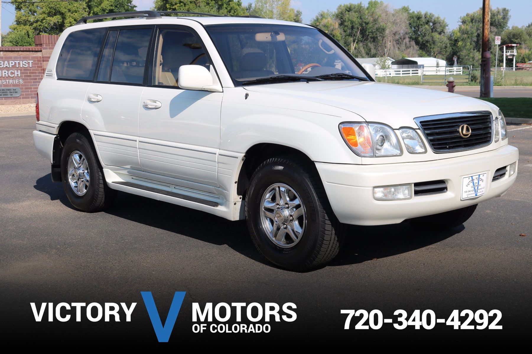 2001 Lexus LX 470 Base | Victory Motors of Colorado