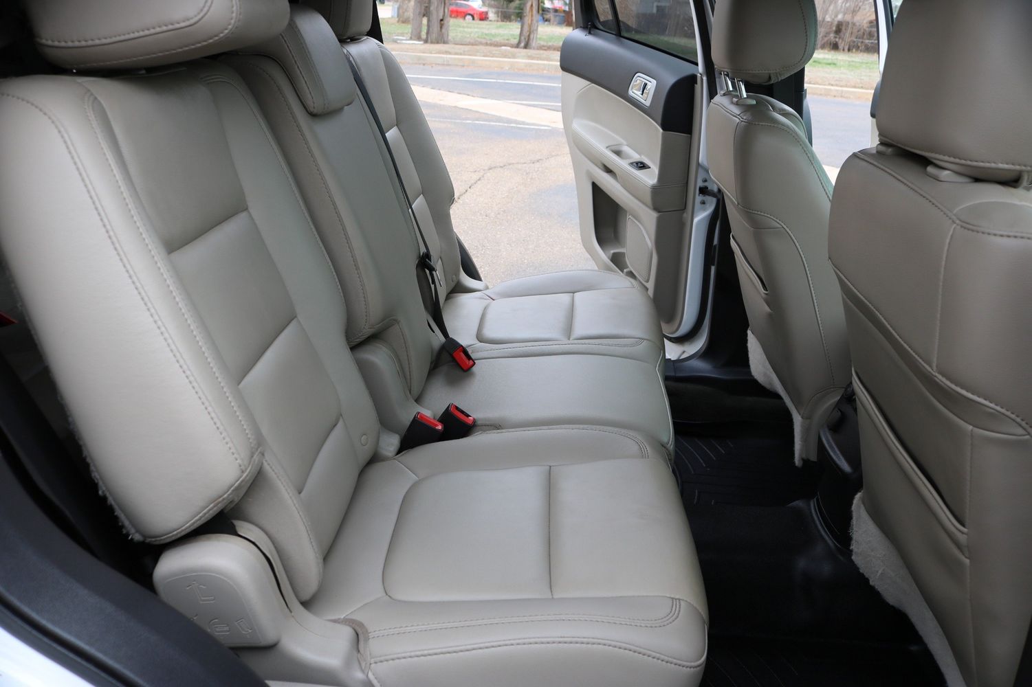 2015 Ford Explorer XLT | Victory Motors of Colorado