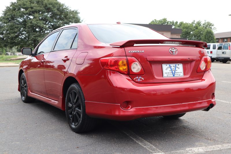 2010 Toyota Corolla Photos