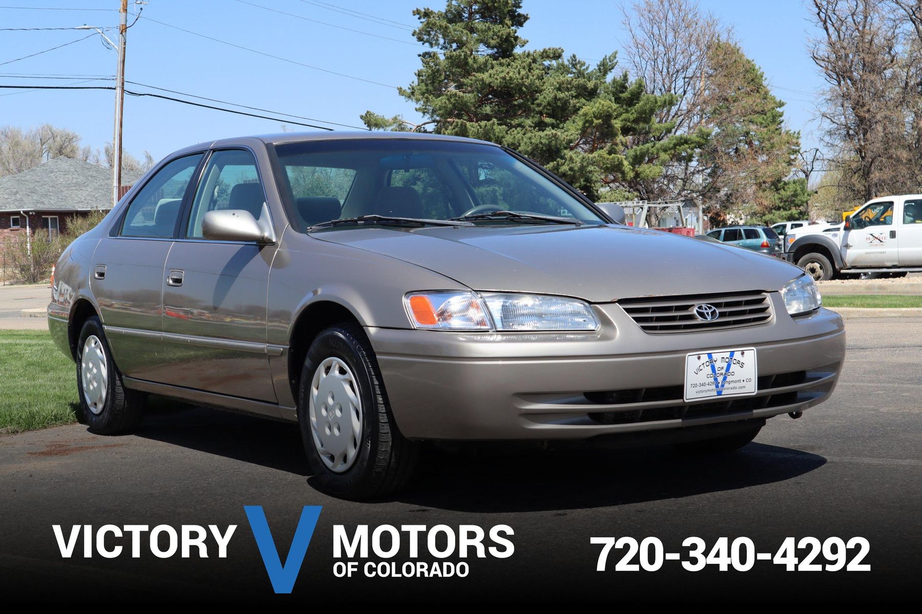 1999 Toyota Camry LE | Victory Motors of Colorado