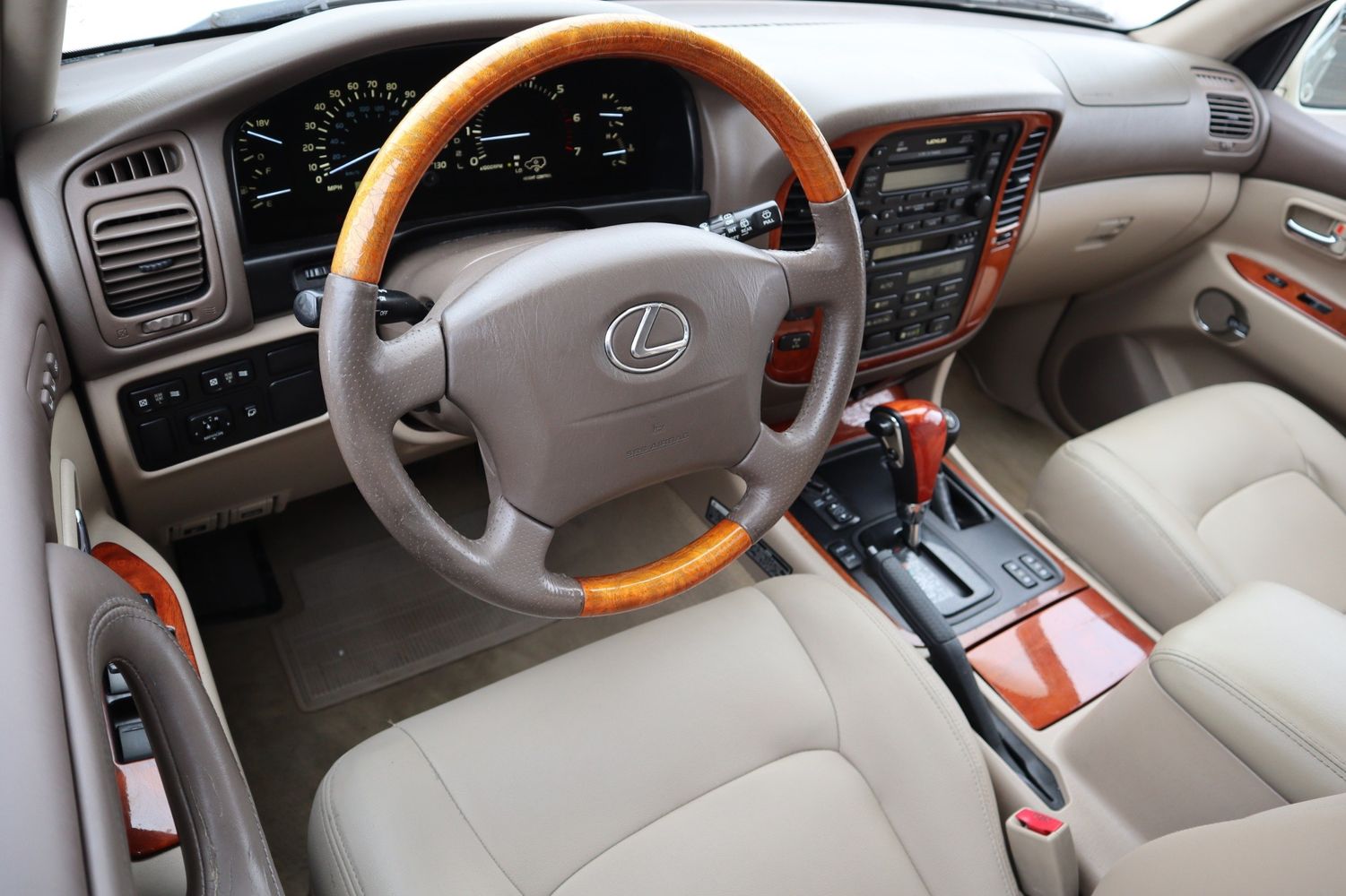 2001 Lexus LX 470 Base | Victory Motors of Colorado