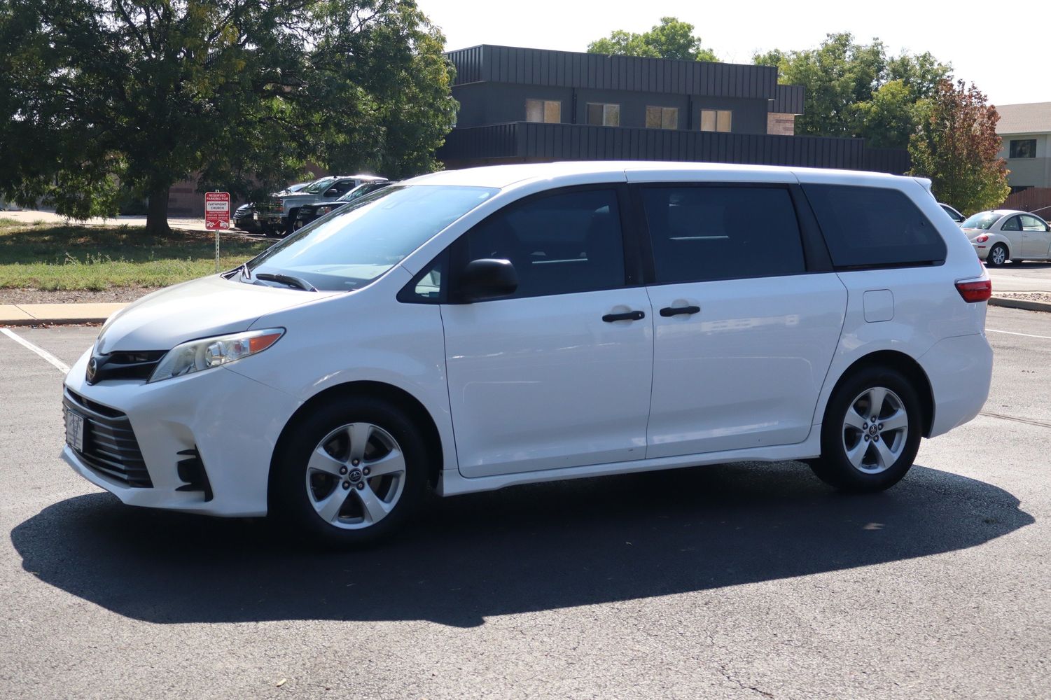 2018 Toyota Sienna L 7-Passenger | Victory Motors of Colorado