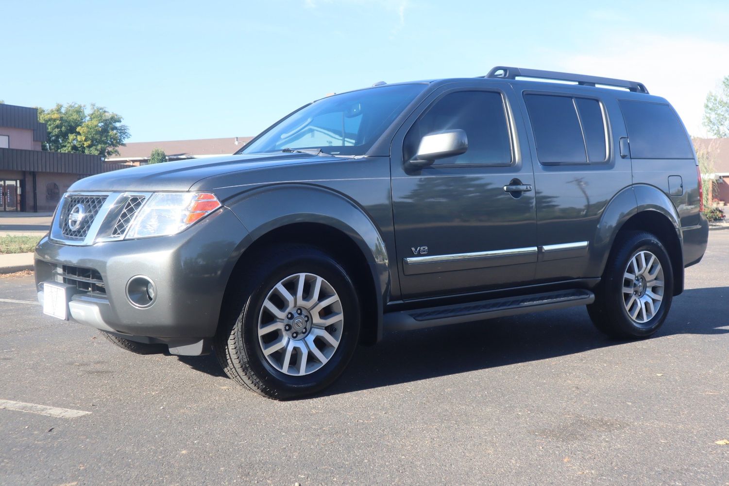 2008 Nissan Pathfinder LE V8 | Victory Motors of Colorado