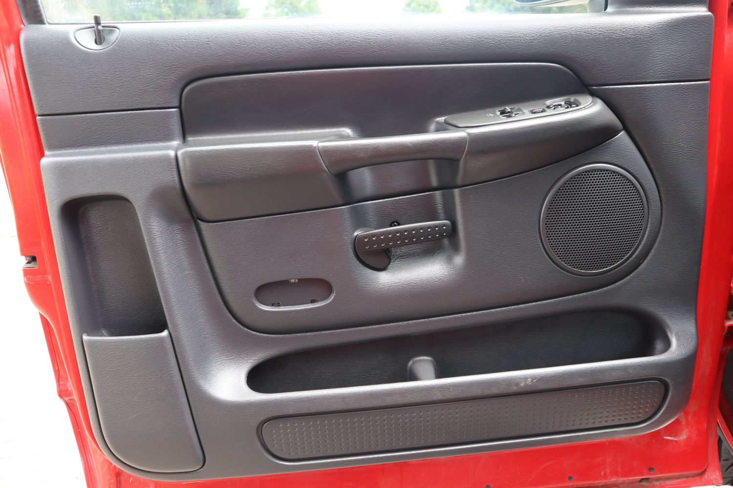 2004 Dodge Ram 1500 SLT | Victory Motors of Colorado