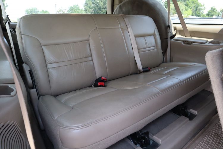 2000 Ford Excursion Limited | Victory Motors of Colorado