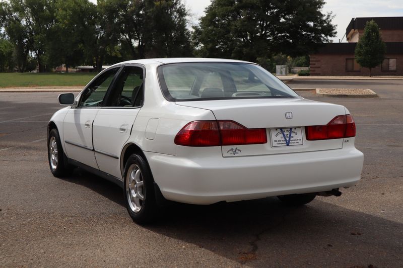 2000 Honda Accord Photos