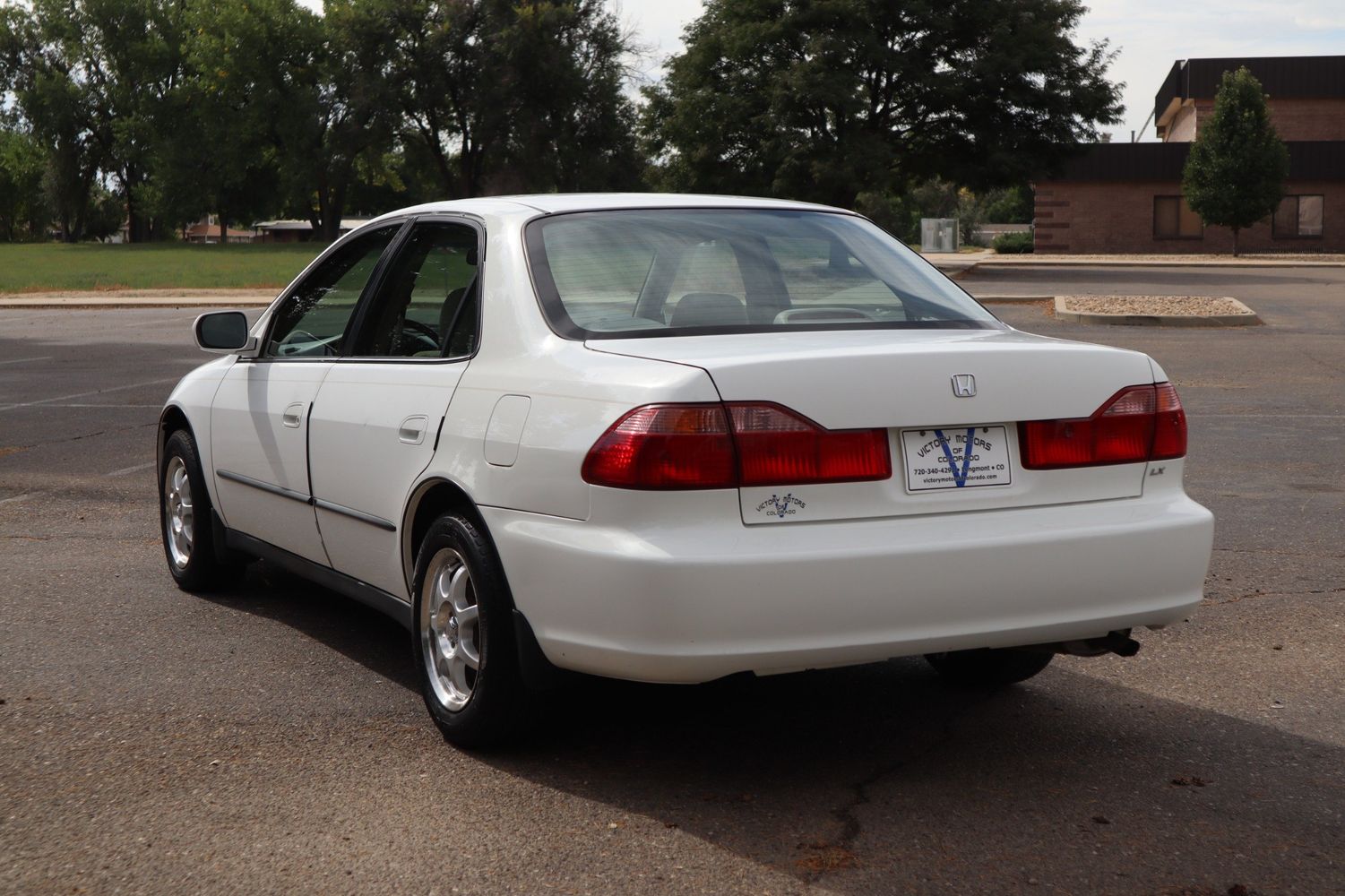 2000 Honda Accord LX | Victory Motors of Colorado