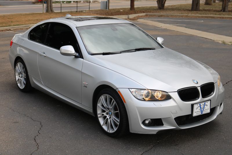 2010 BMW 335XI Photos