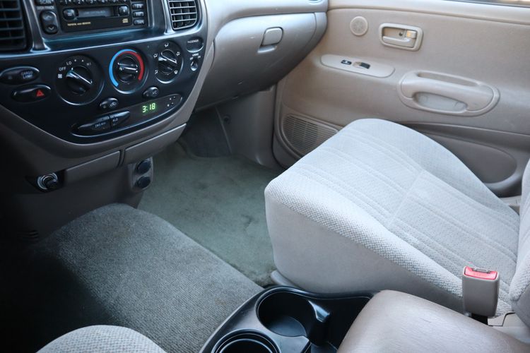 2002 Toyota Tundra SR5 V8 | Victory Motors of Colorado