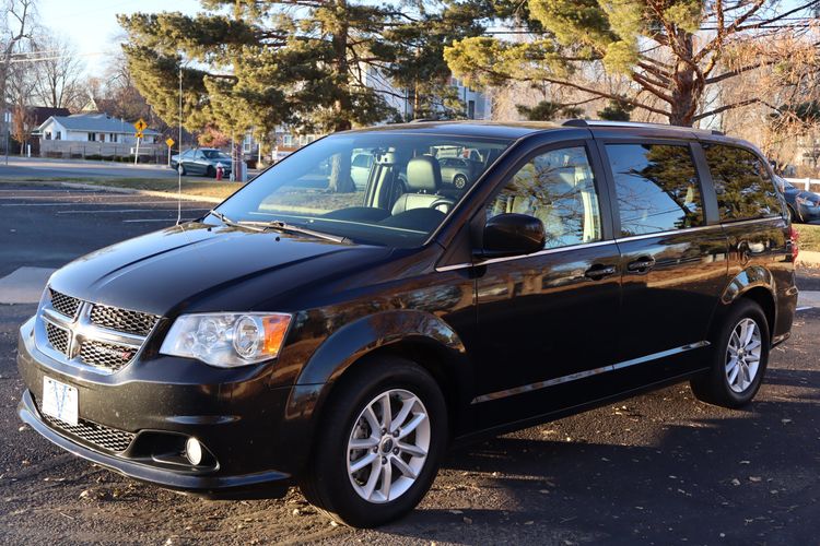 2018 Dodge Grand Caravan SXT | Victory Motors of Colorado