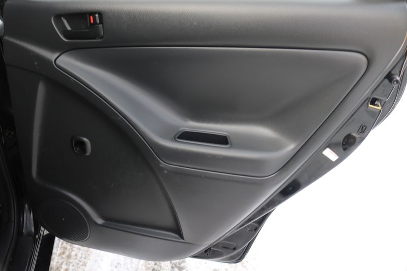 2003 Toyota Matrix Photos