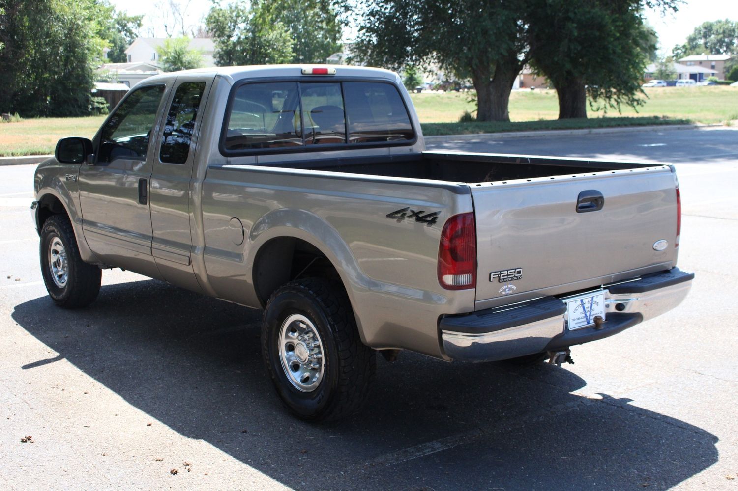 2002 Ford F-250 Super Duty XLT | Victory Motors of Colorado