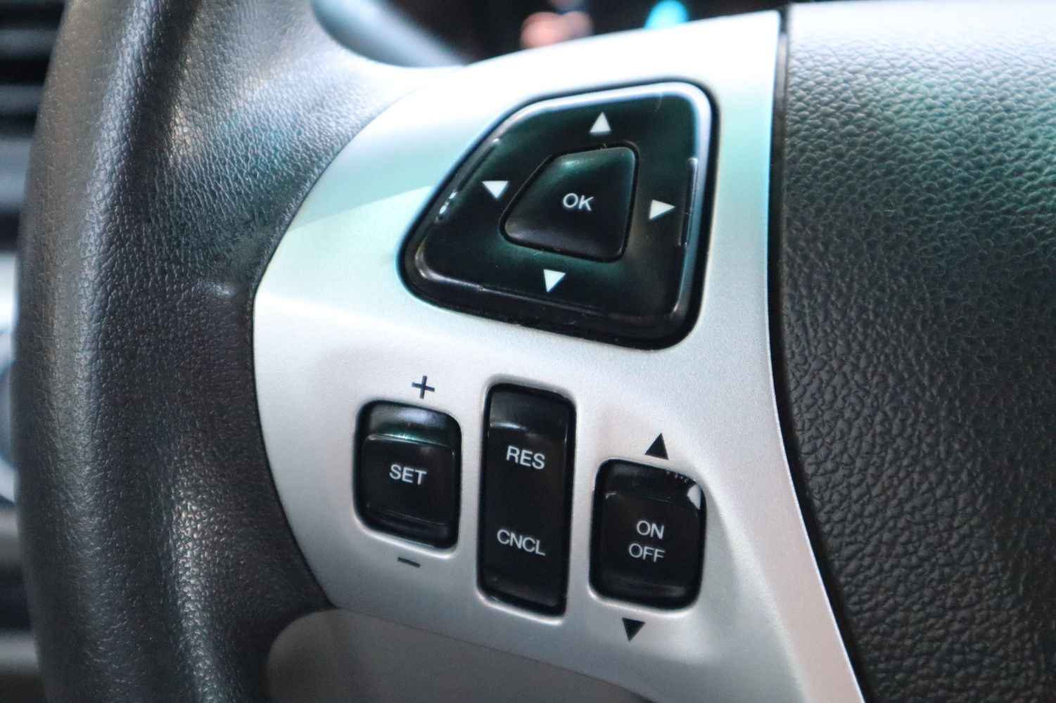 2012 Ford Explorer Base | Victory Motors of Colorado