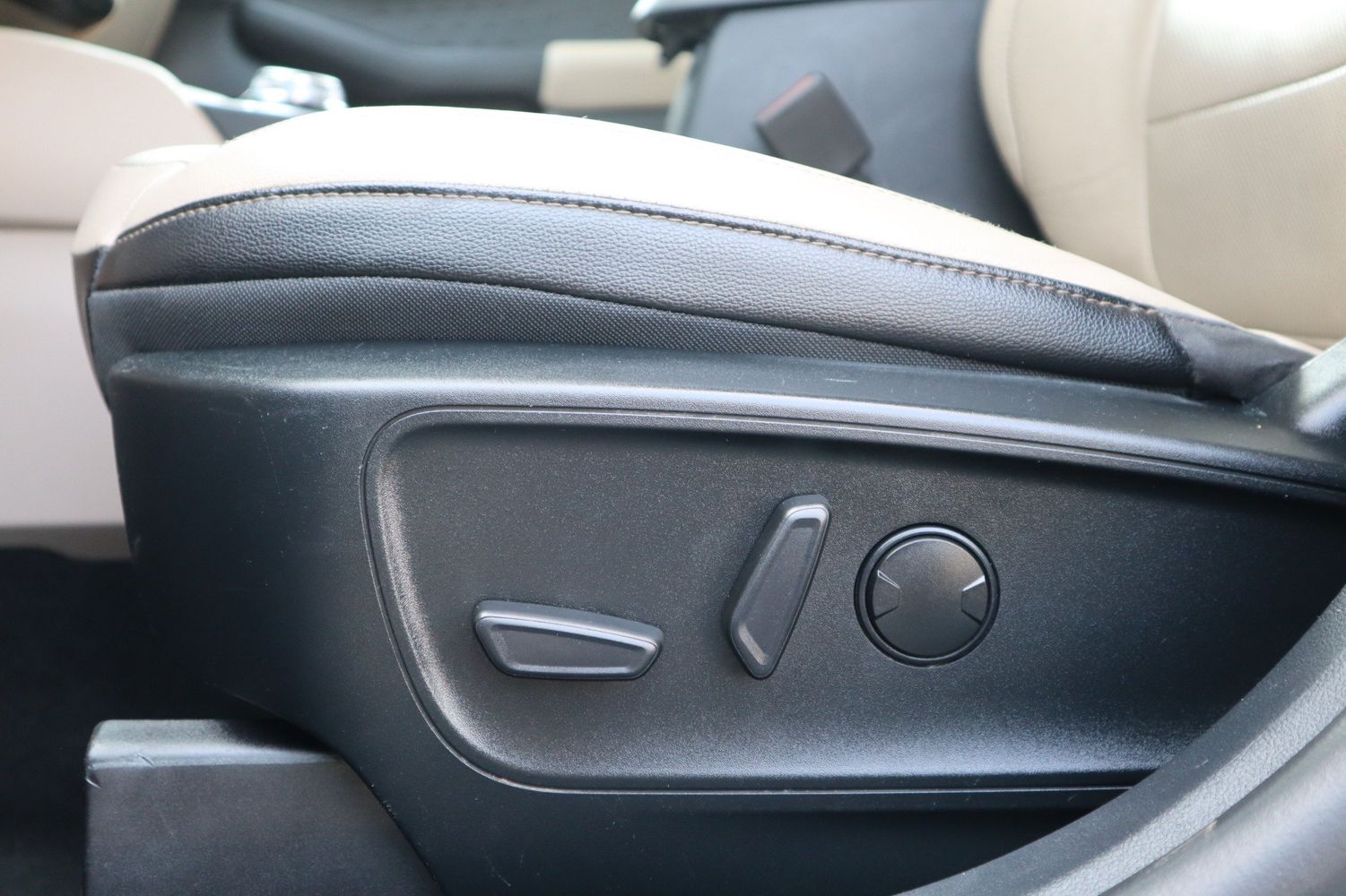 2020 Ford Escape Titanium | Victory Motors of Colorado