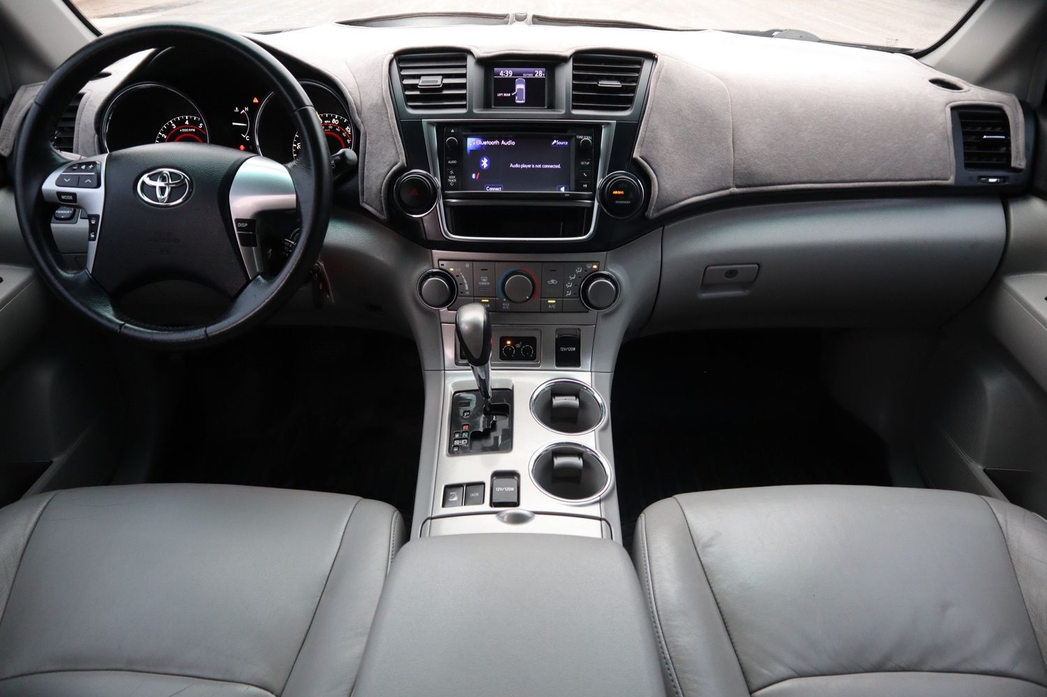 2013 Toyota Highlander SE | Victory Motors of Colorado