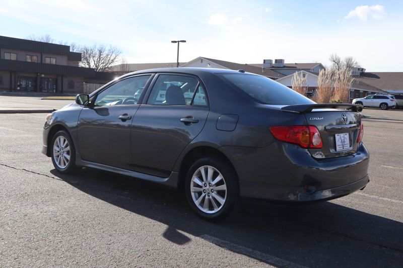 2010 Toyota Corolla Photos