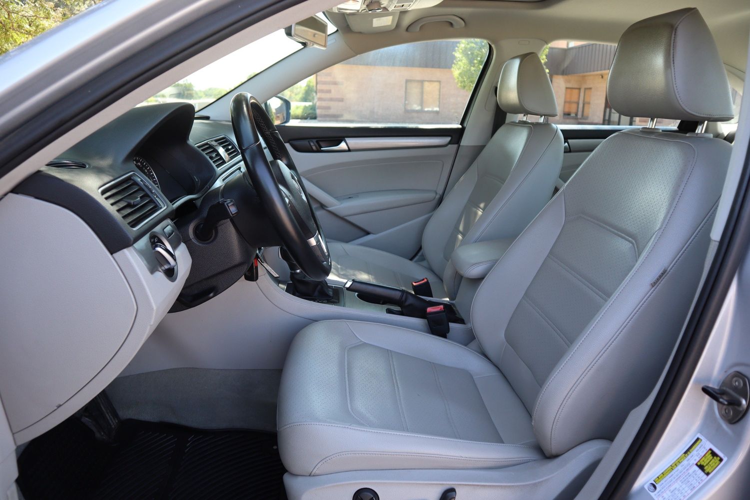 2014 Volkswagen Passat 1.8T SE | Victory Motors of Colorado