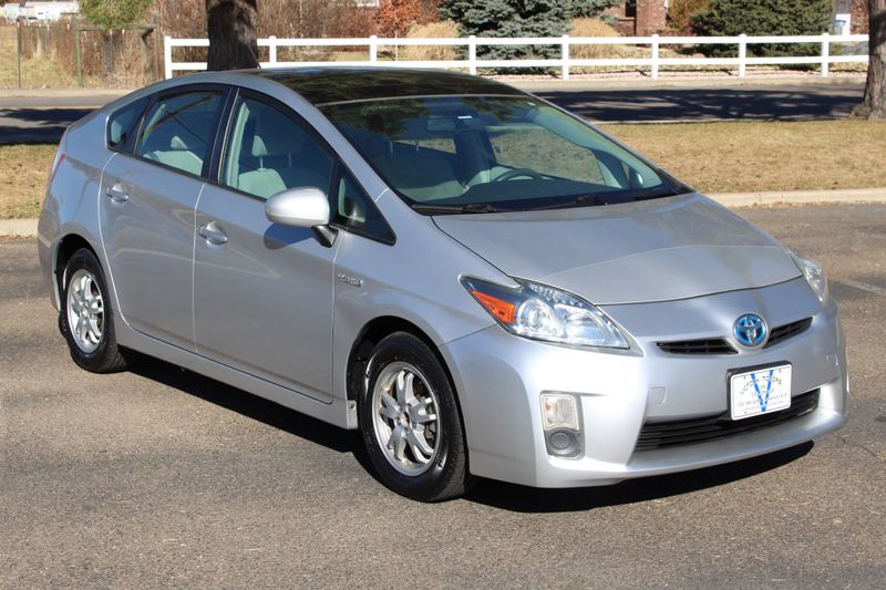 2010 Toyota Prius Photos