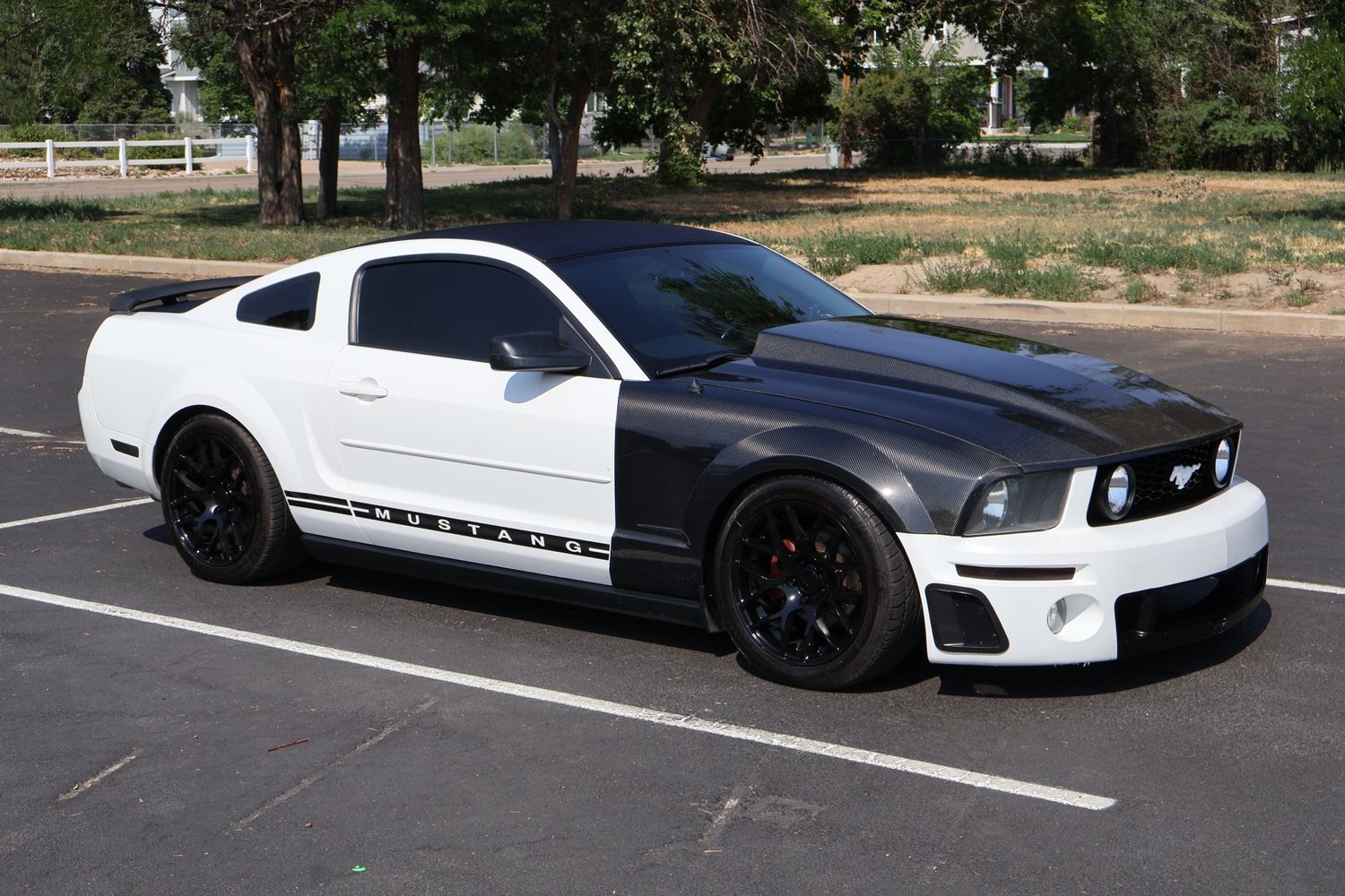 2006 Ford Mustang V6 Standard | Victory Motors of Colorado