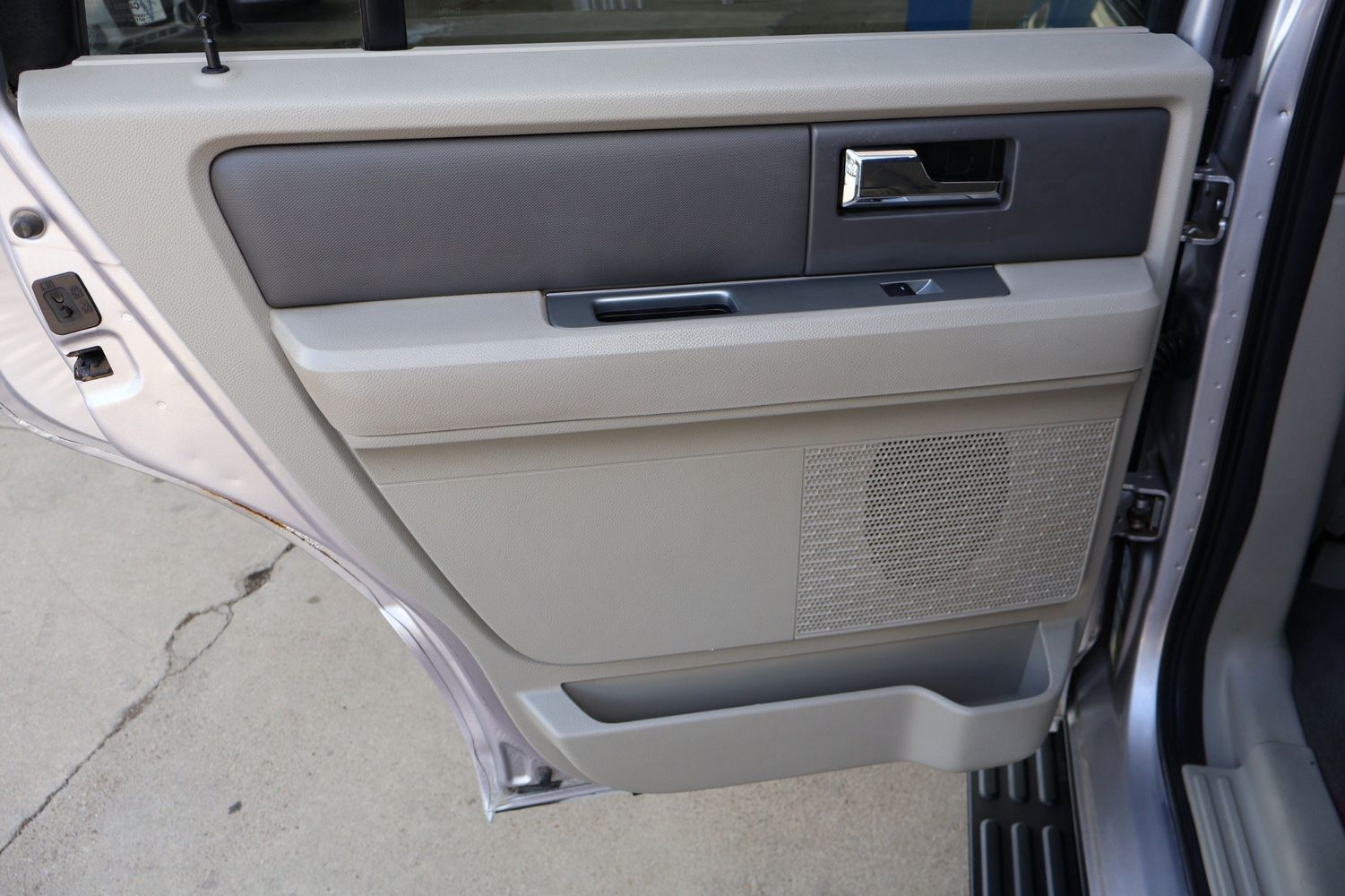 2010 Ford Expedition XLT | Victory Motors of Colorado
