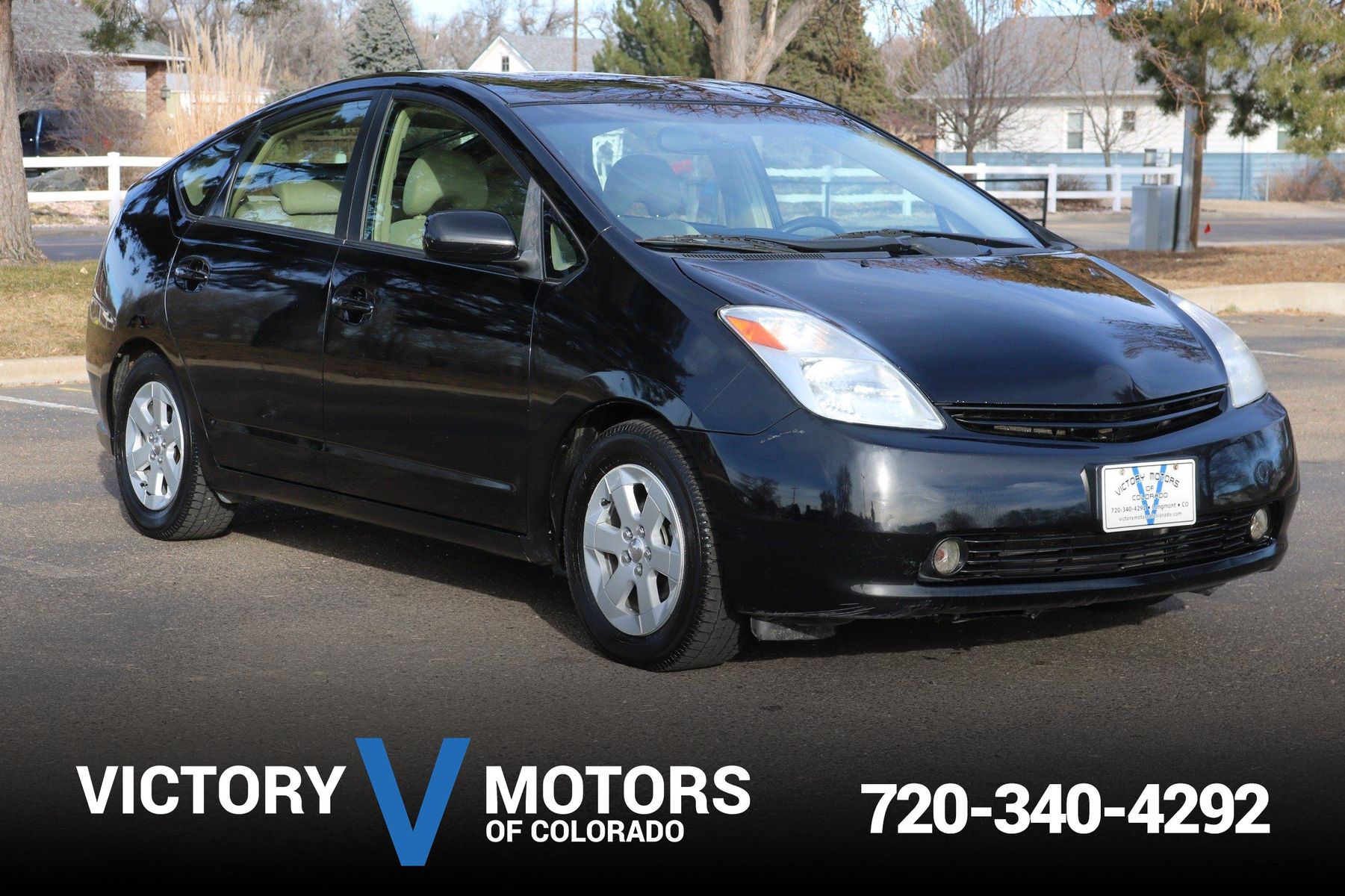 2004 Toyota Prius Hybrid | Victory Motors of Colorado