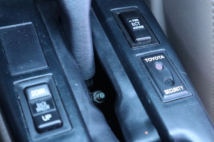 1996 Toyota 4Runner Limited | Victory Motors of Colorado