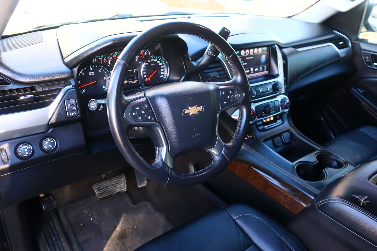 2016 Chevrolet Suburban LT 1500 | Victory Motors of Colorado