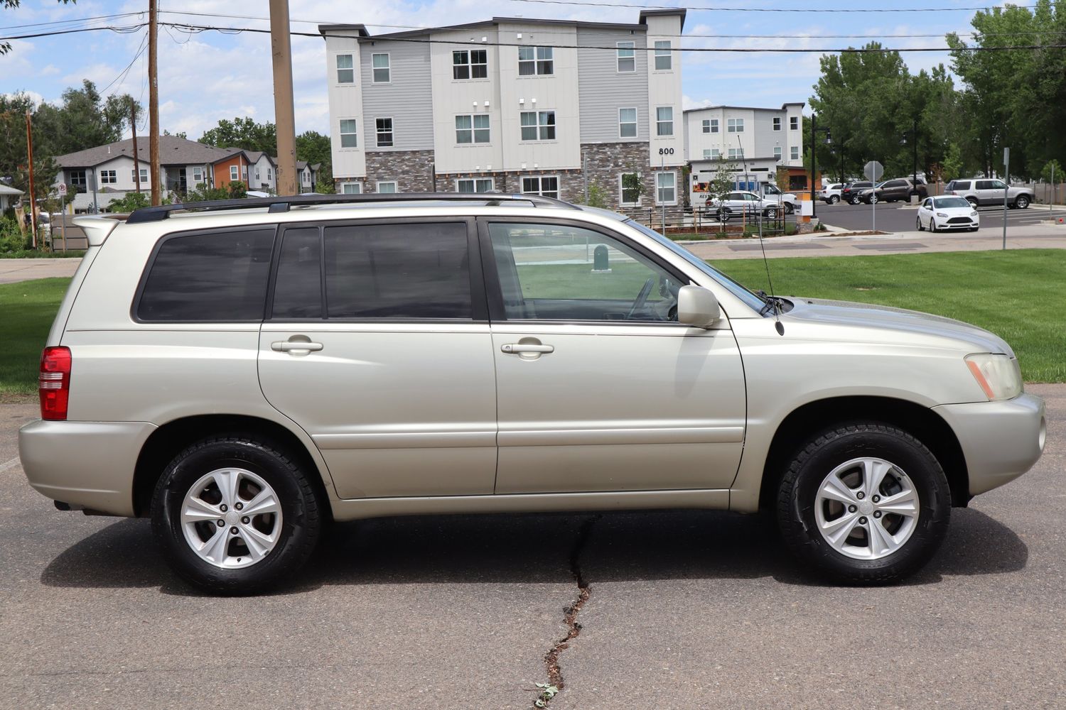 2003 Toyota Highlander Base | Victory Motors of Colorado