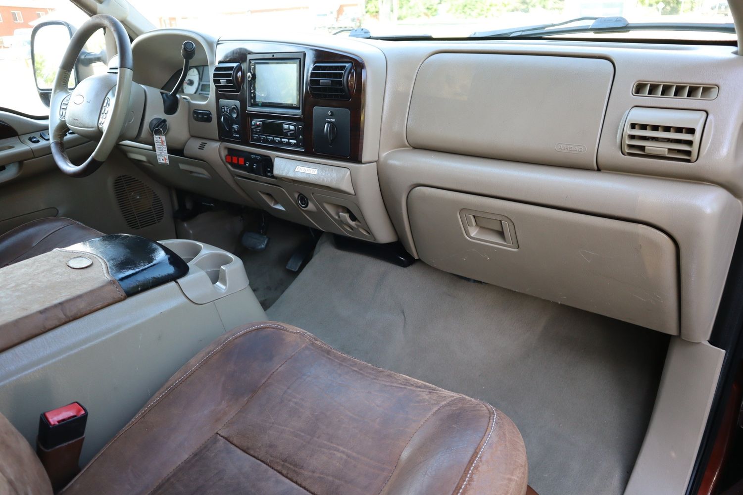 2005 Ford F-250 Super Duty Lariat | Victory Motors of Colorado