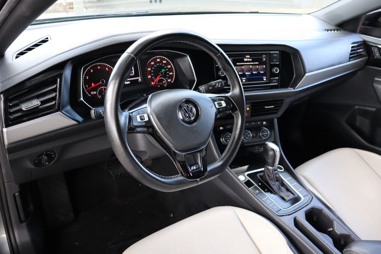 2019 Volkswagen Jetta R-Line | Victory Motors of Colorado