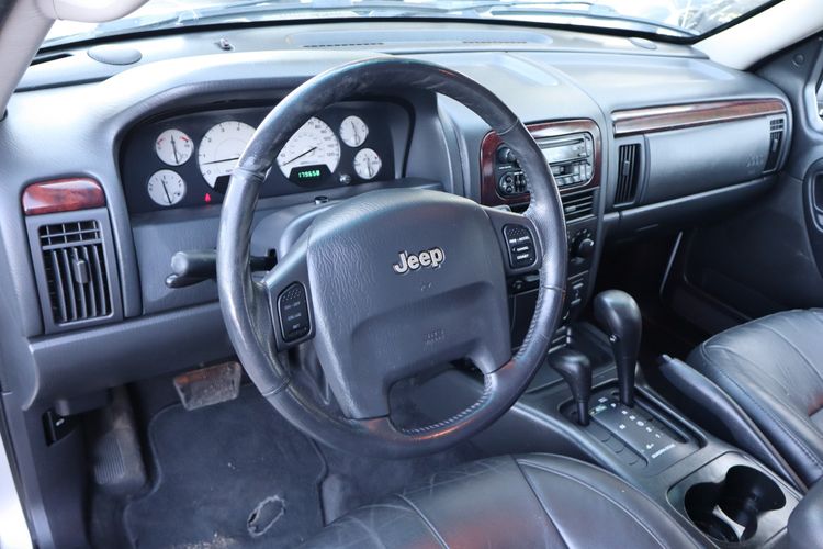 2002 Jeep Grand Cherokee Limited | Victory Motors of Colorado